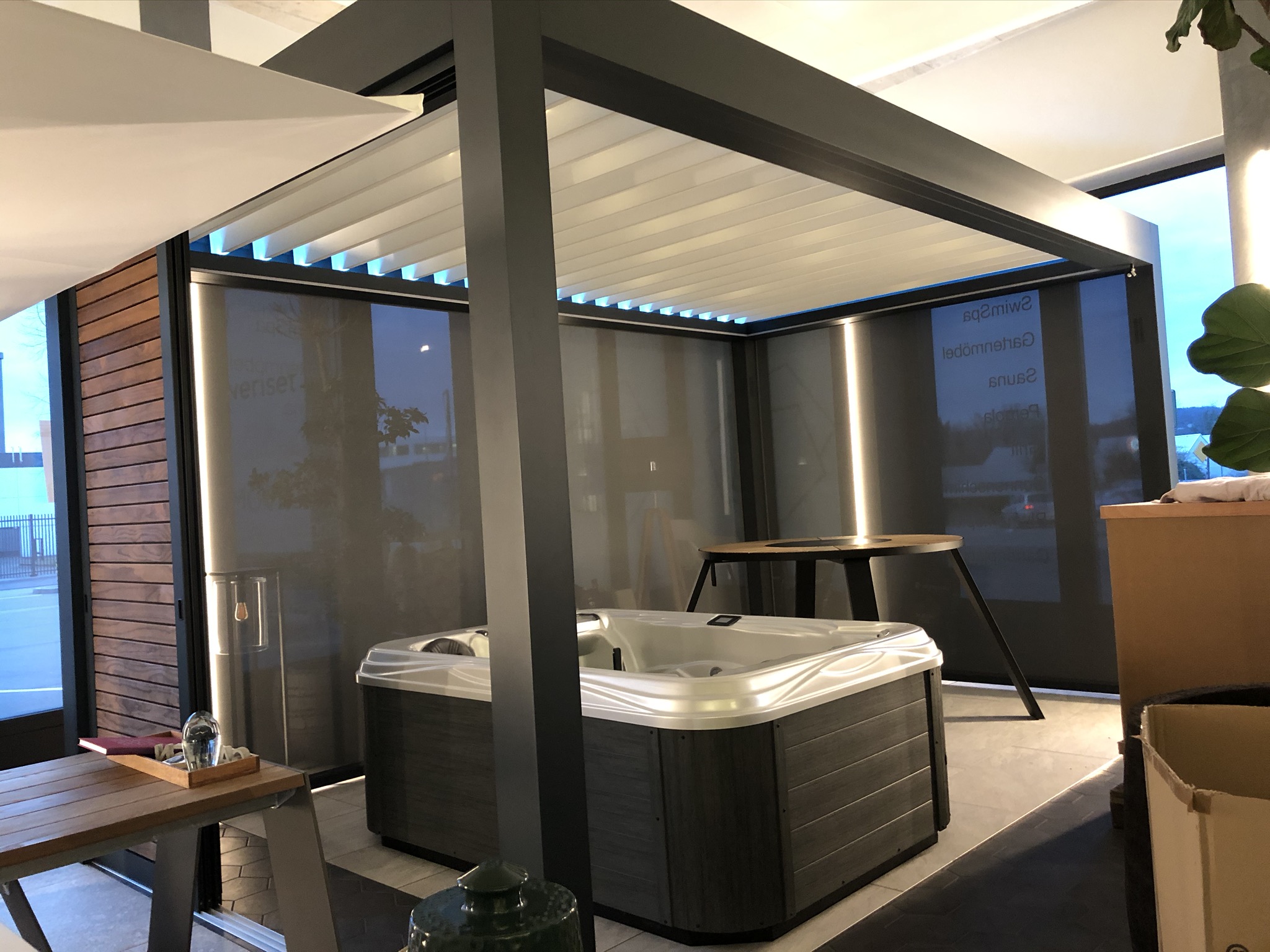 Montagen - monluX GmbH